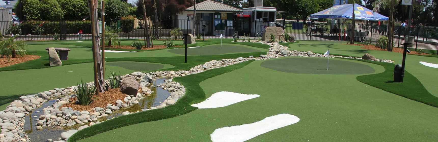 Tour Greens | Synthetic Turf Putting Courses