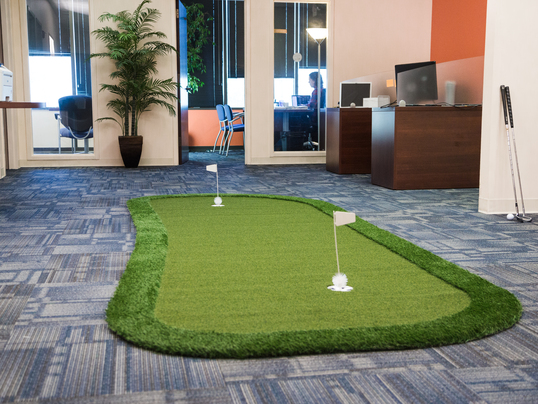 Tour Greens | Portable Putting Greens