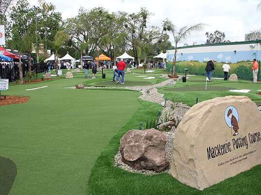 Tour Greens | Synthetic Turf Putting Courses